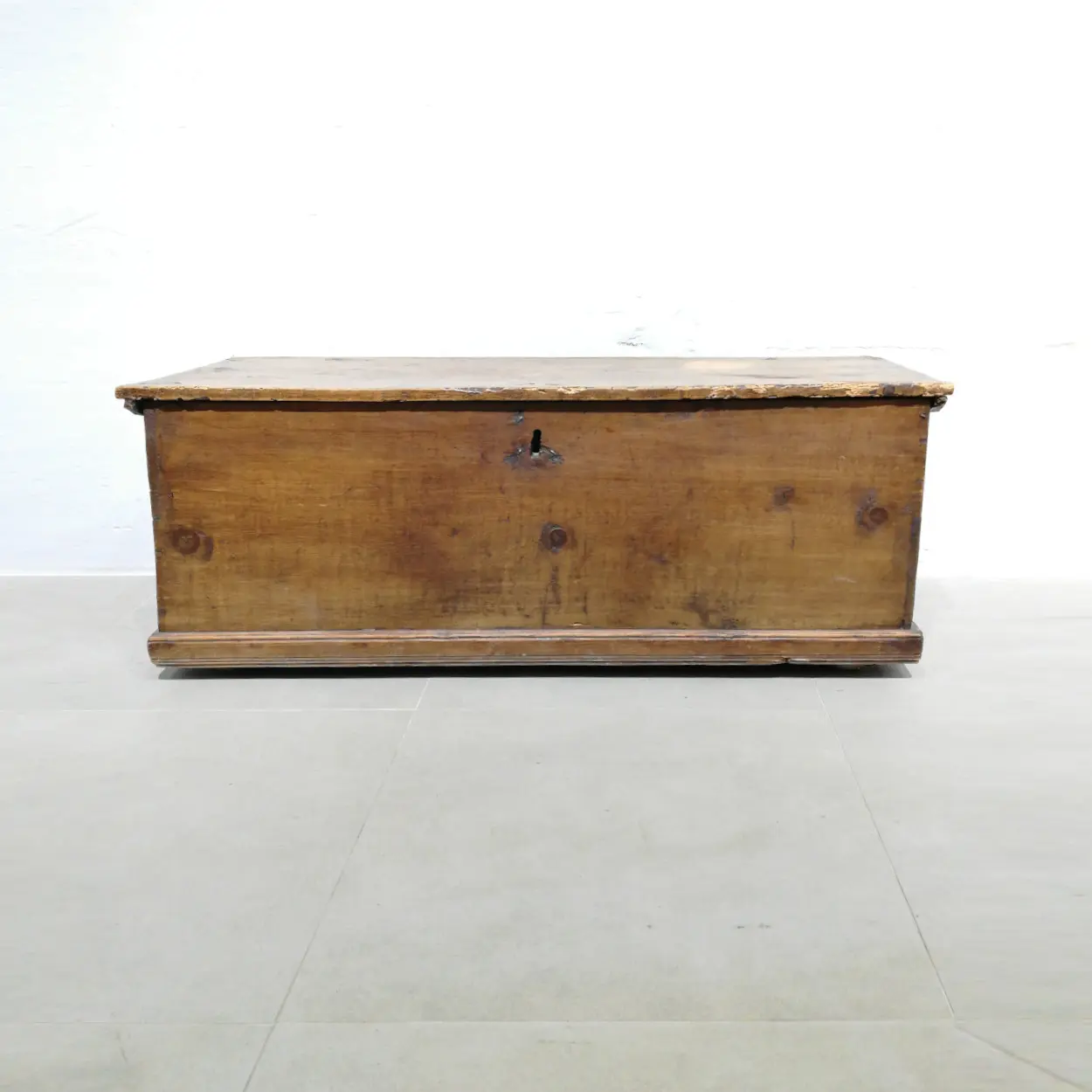 Bagul de fusta 122cm - Cabauoportunitats.com